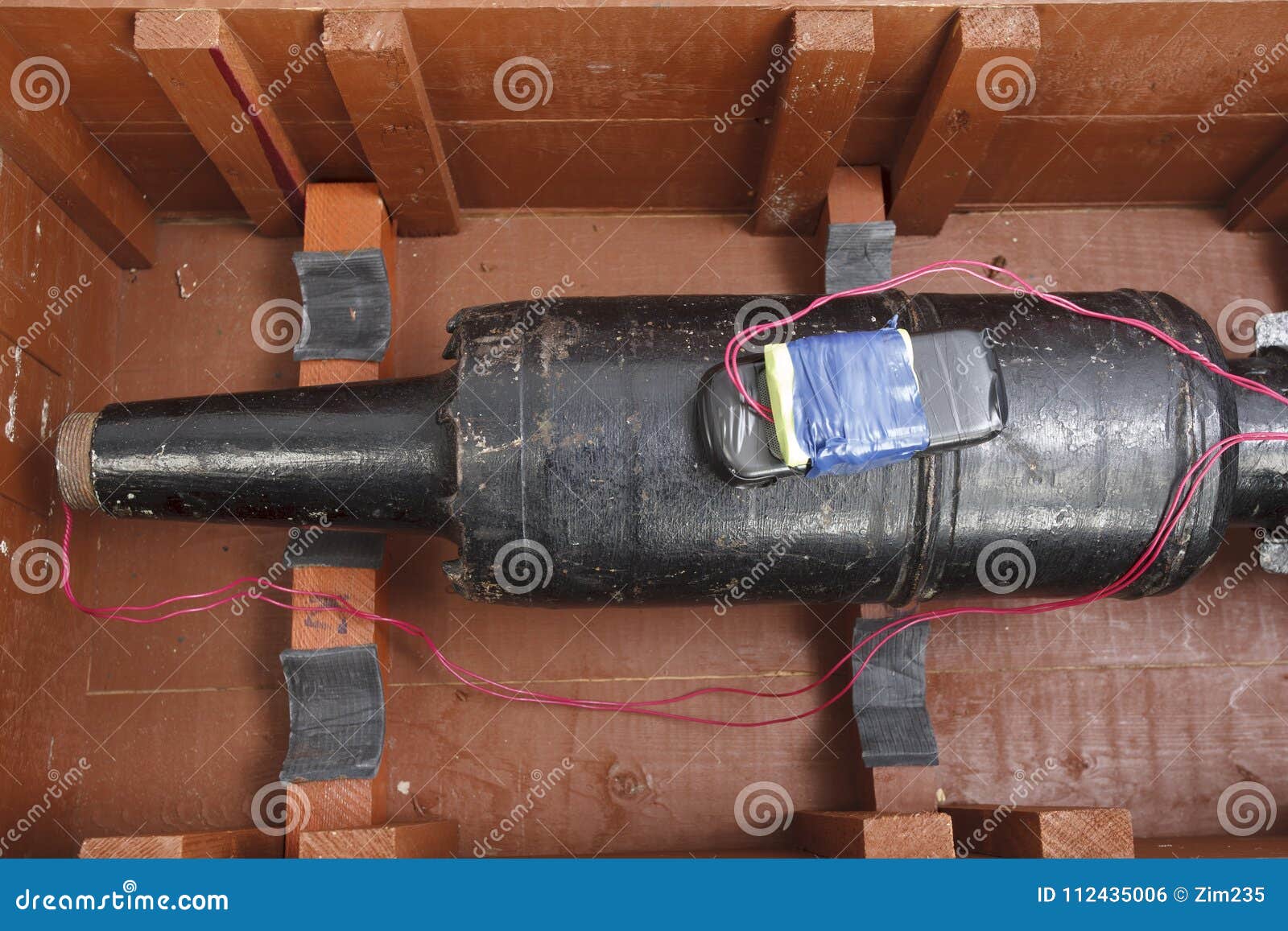 Aparato Explosivo Improvisado IED Del Proyectil Del Tanque Foto de ...