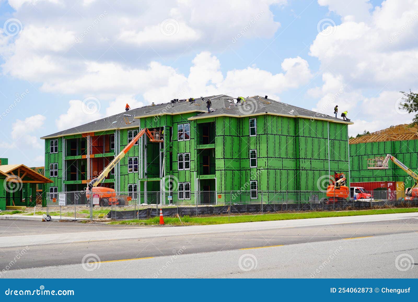 An Apartment Construction Site Editorial Stock Photo - Image of crane ...