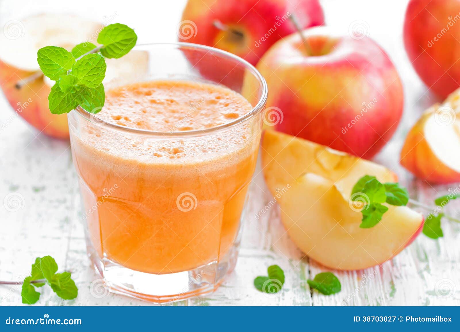 Apfelsaft stockbild. Bild von auspressen, frucht, fruchtig - 38703027