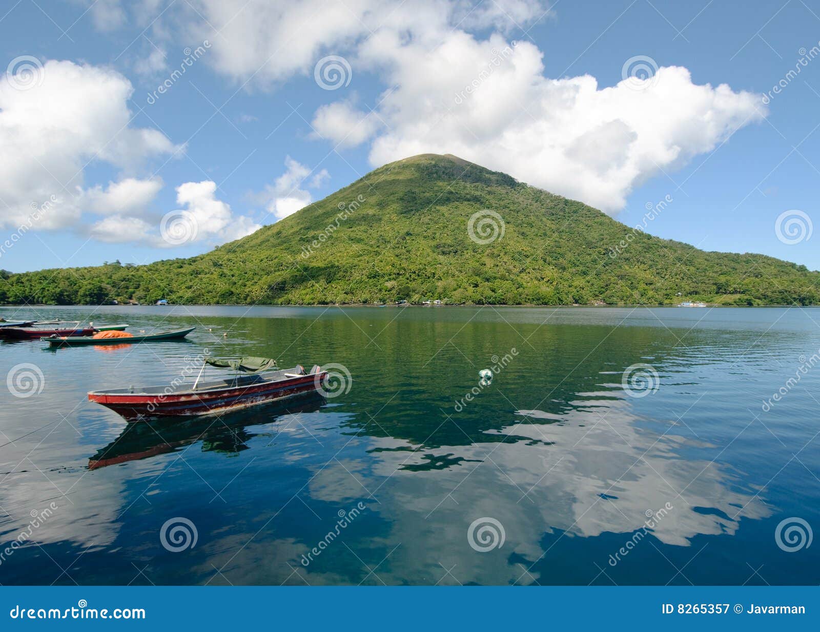 Api Van Gunung Vulkaan, Banda Eilanden, Indonesië Stock Afbeelding ...