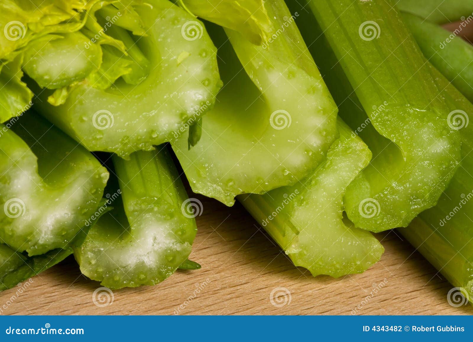 Apio foto de archivo. Imagen de palillos, apio, sano, alimento - 4343482