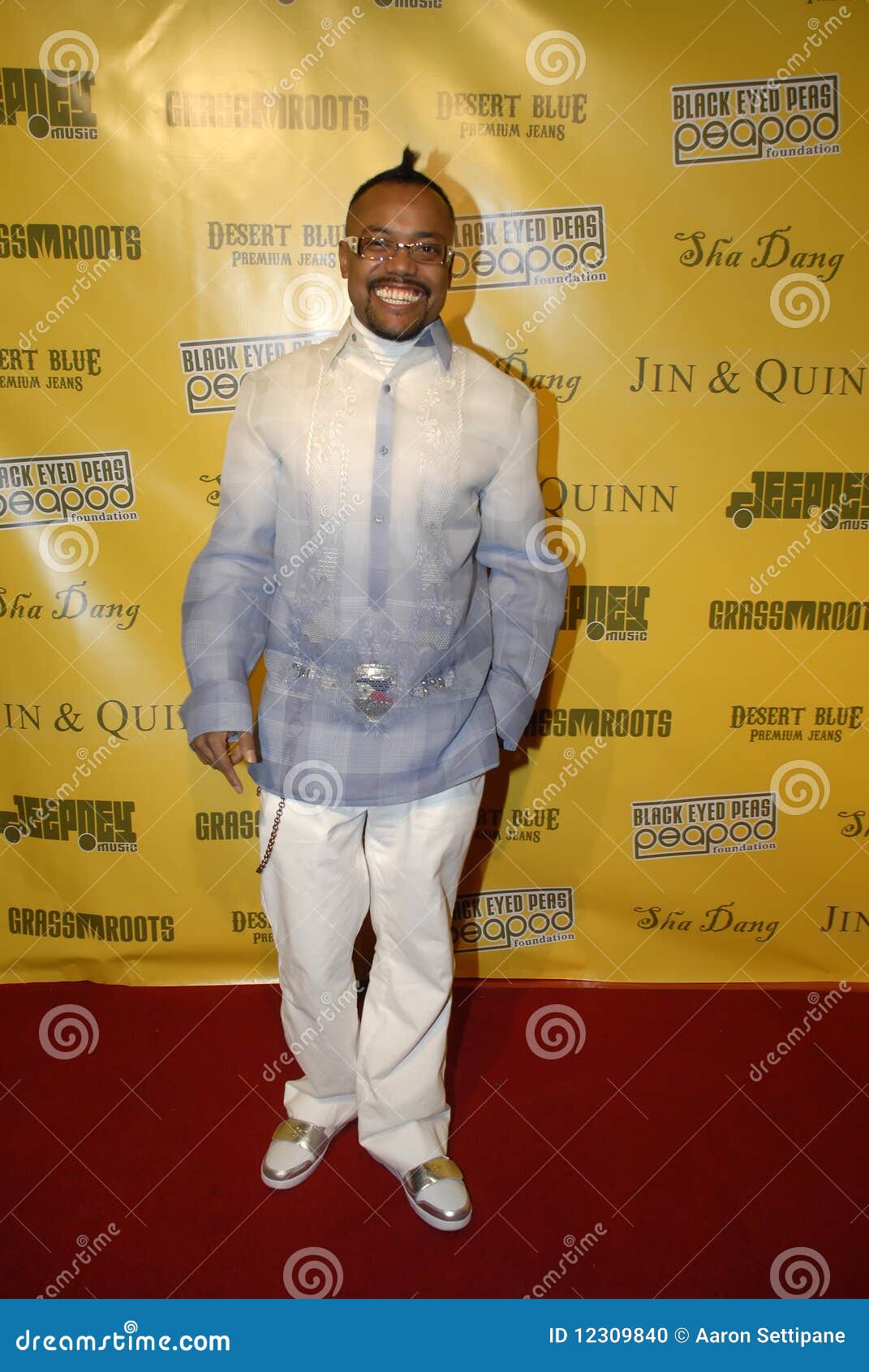 Apl.De.Ap on the Red Carpet. Editorial Image - Image of james, lindo ...