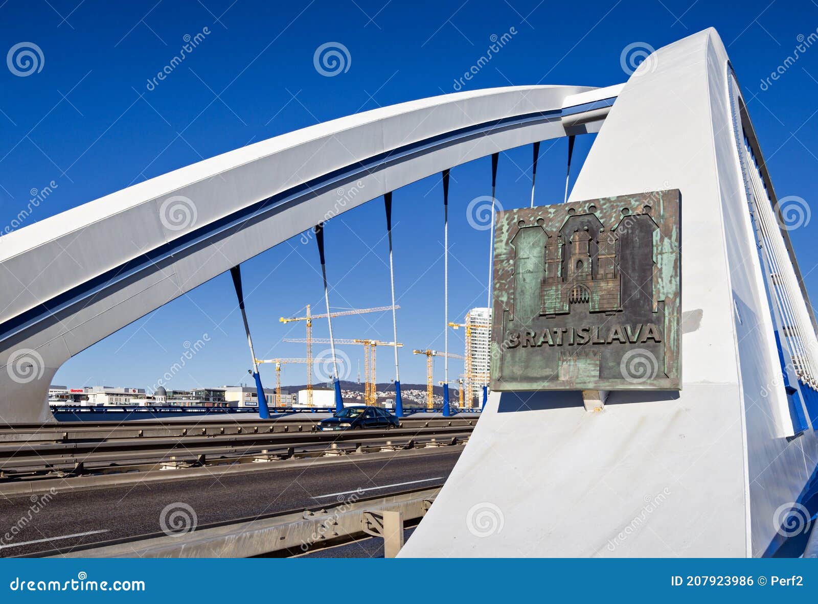 Apollo Bridge editorial photo. Image of eurovea, arms - 207923986