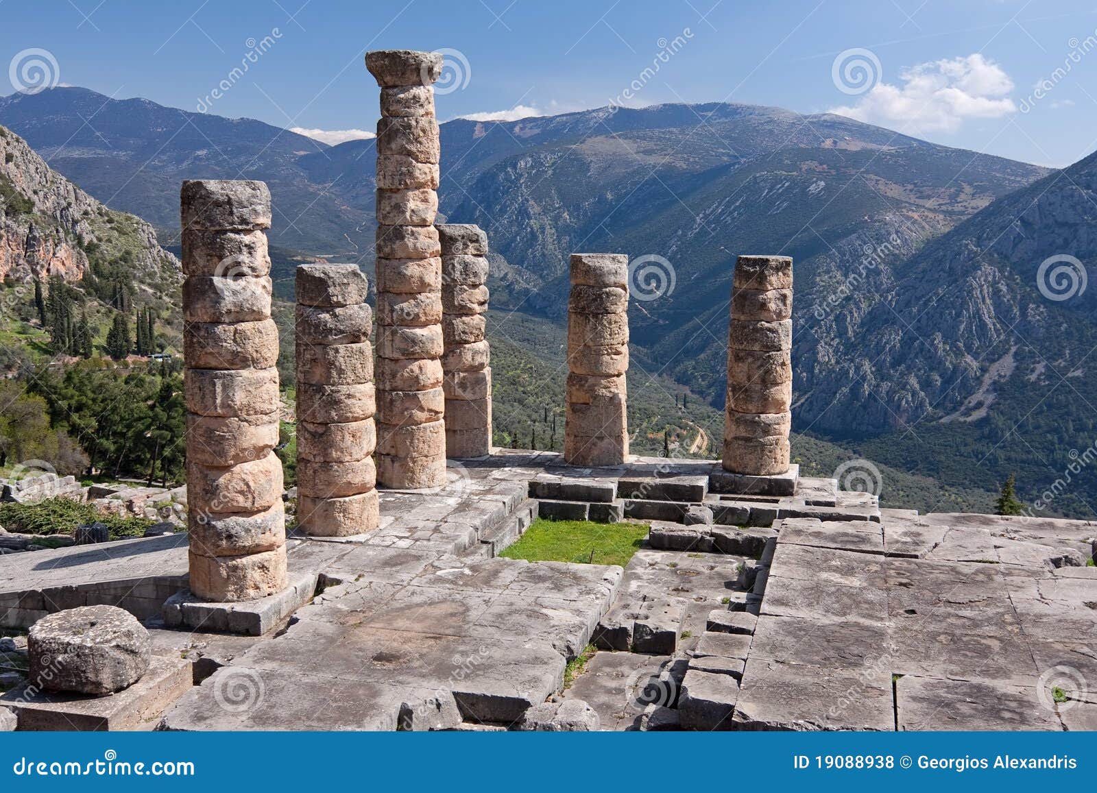 Apollo delphi tempel arkivfoto. Bild av pelare, grekland - 19088938