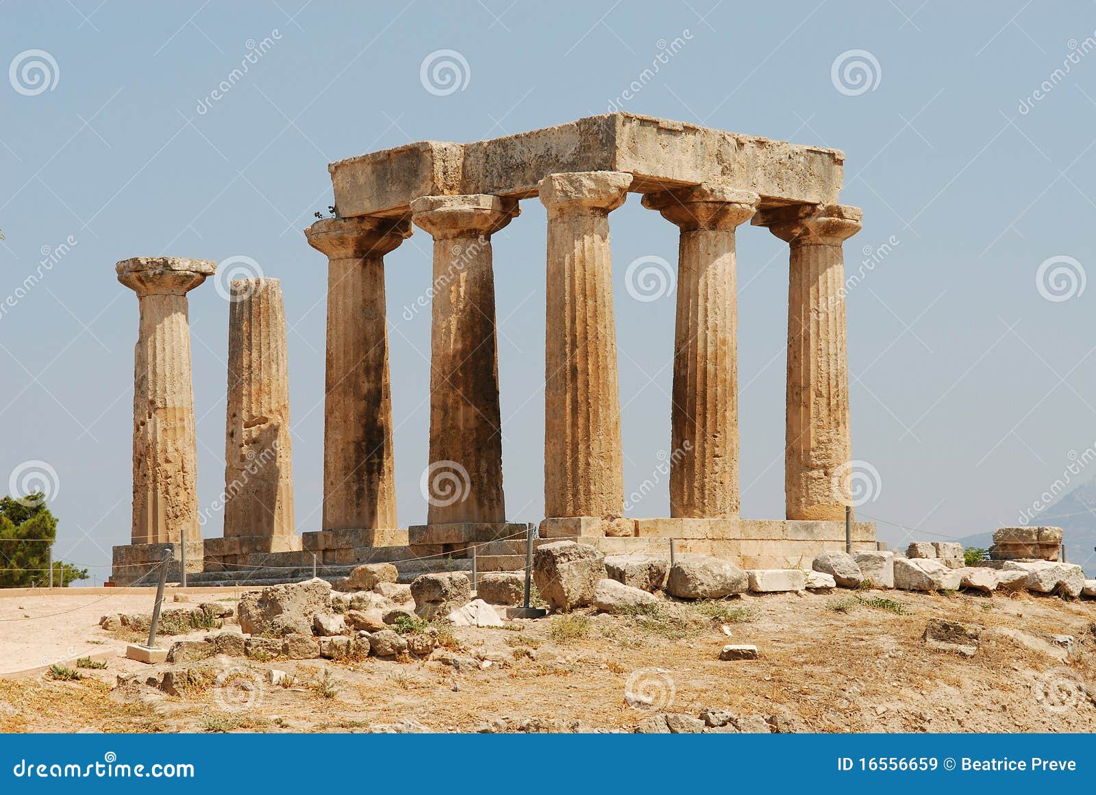 Apollon Corinthe s temple stock image. Image of vestige - 16556659