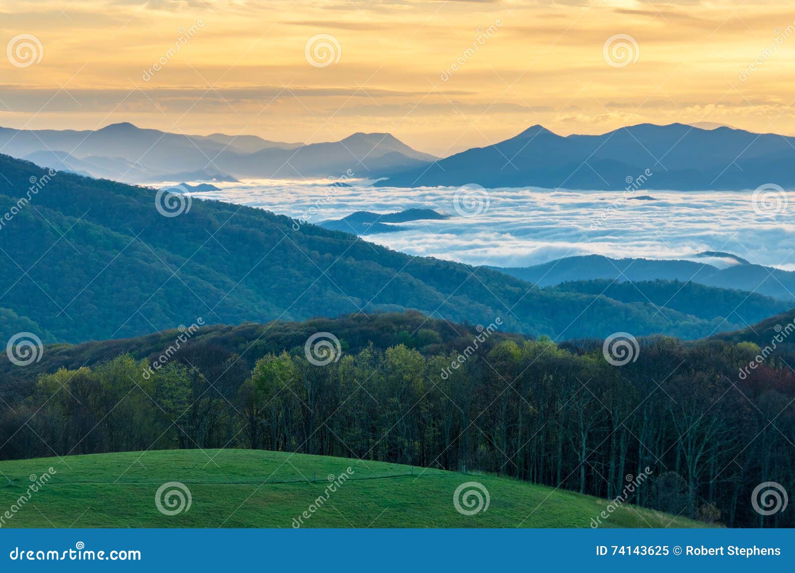Appalachian Trail TN NC Sunrise Max Patch Stock Image - Image of hiking ...