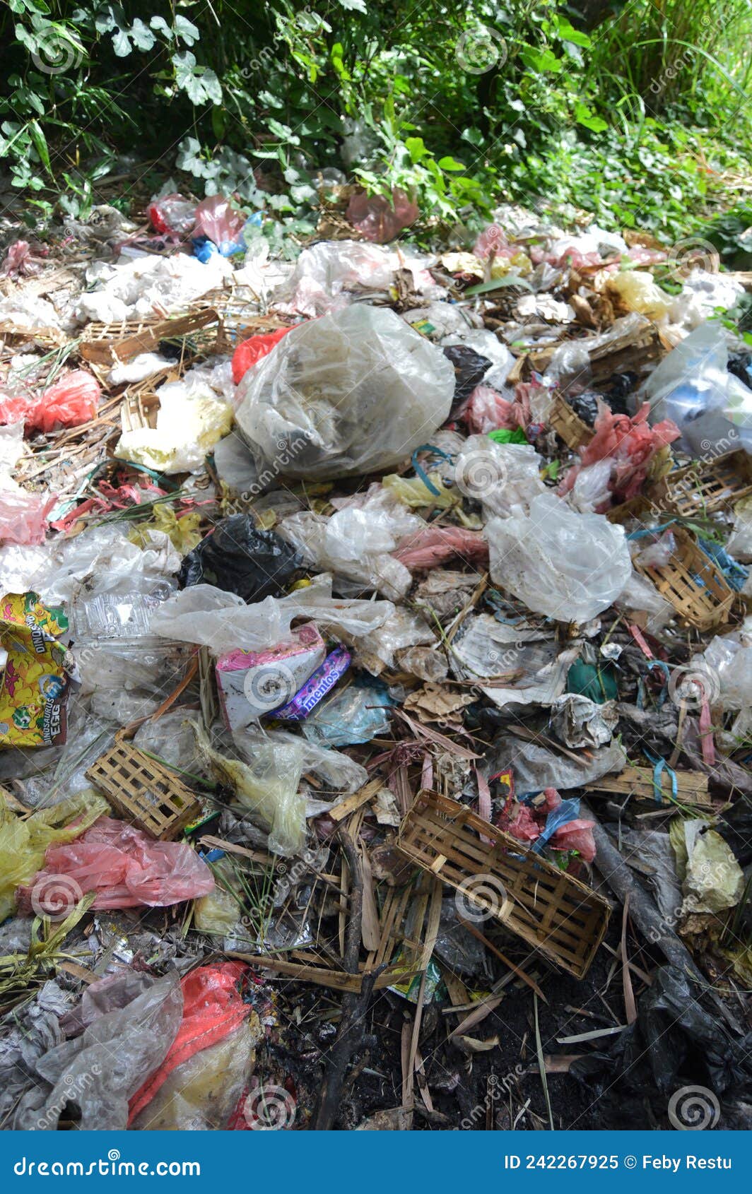 The Appearance of Piled Up Garbage. Cause of Environmental Pollution ...