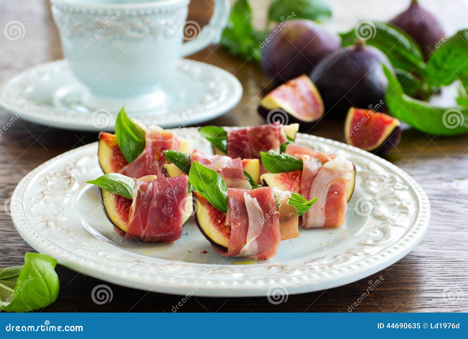 Appetizer of figs stock image. Image of balsamic, snack - 44690635