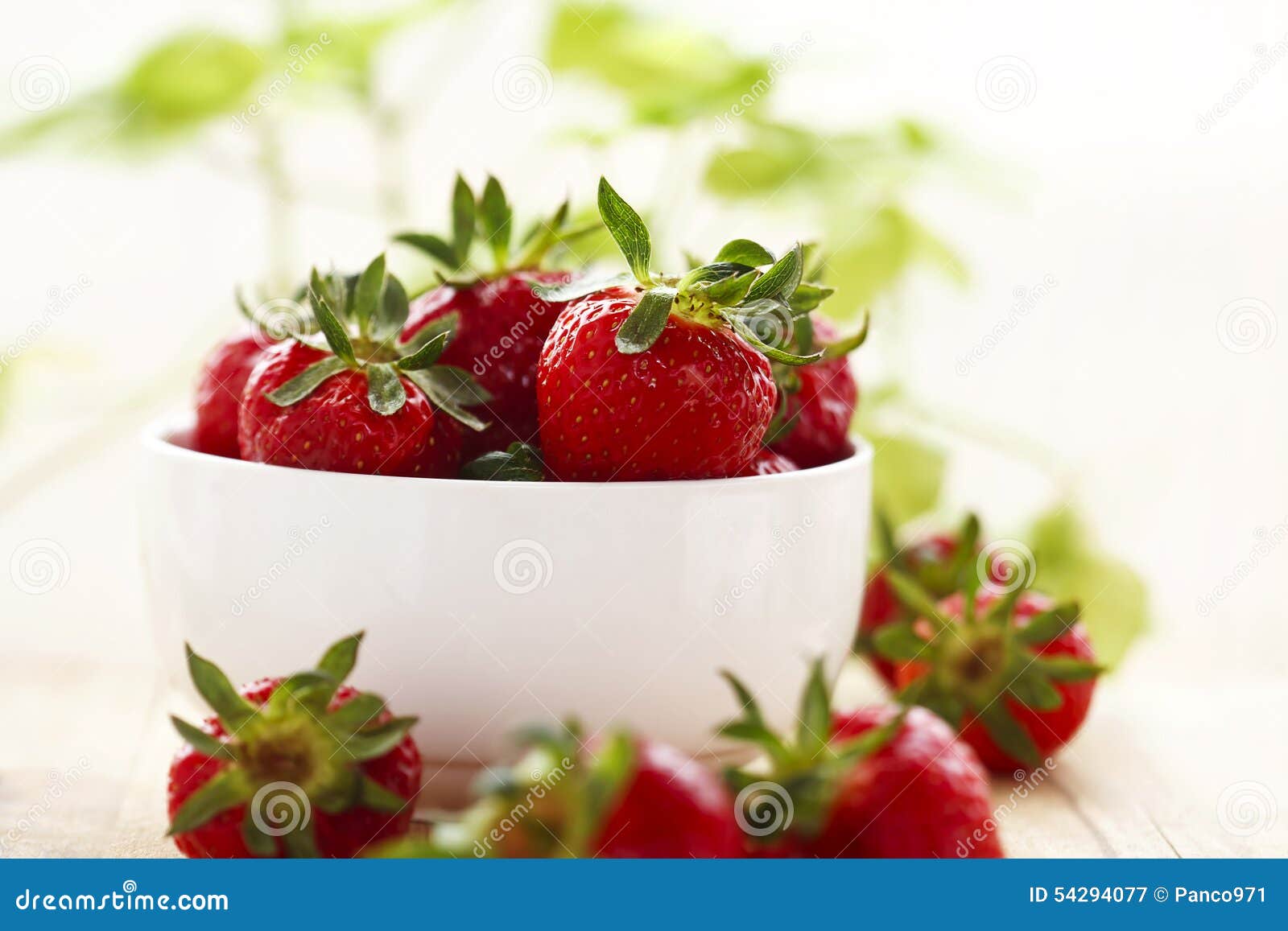 Appetizing Strawberry in the Bowl Stock Image - Image of meal ...