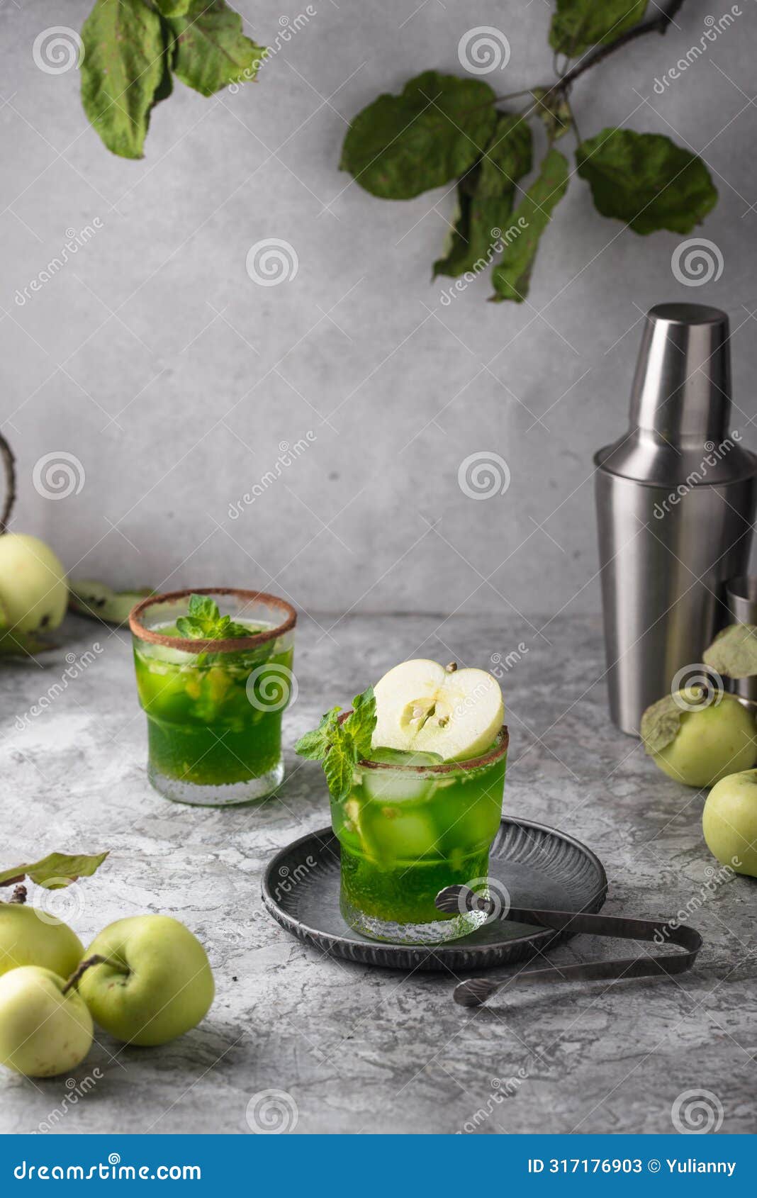 Apple Alcoholic Cocktail or Mocktail Stock Image - Image of natural ...