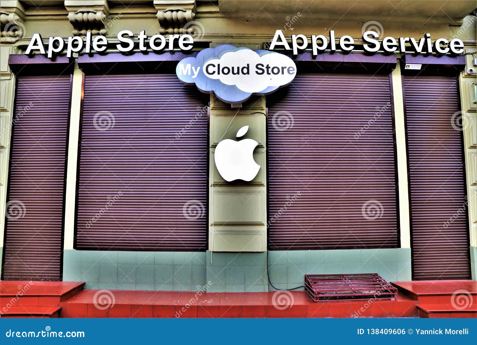 Apple Brand Name and Logo. in an Apple Store. Editorial Photo - Image ...