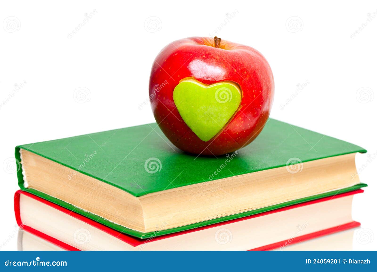Libros Con El Corazón En Fondo Aislado Blanco Stock Images - 25 Photos