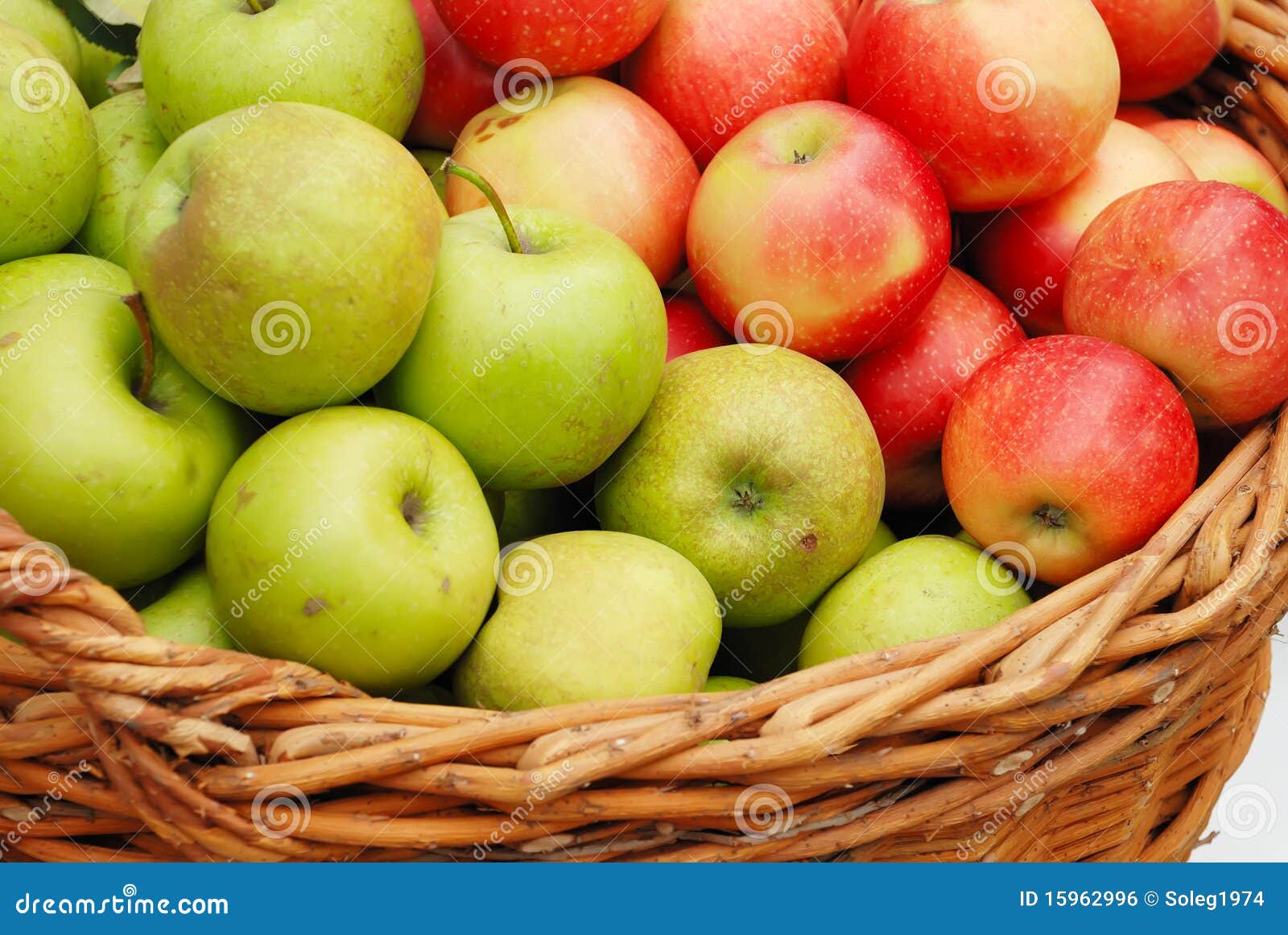 Apple crop in a basket stock photo. Image of peel, nutrition - 15962996