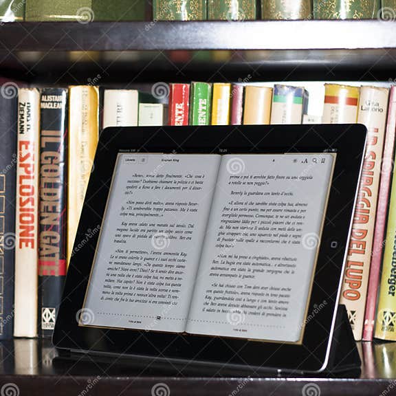 Apple Ipad 2 in a Modern Library Editorial Stock Image - Image of apple ...