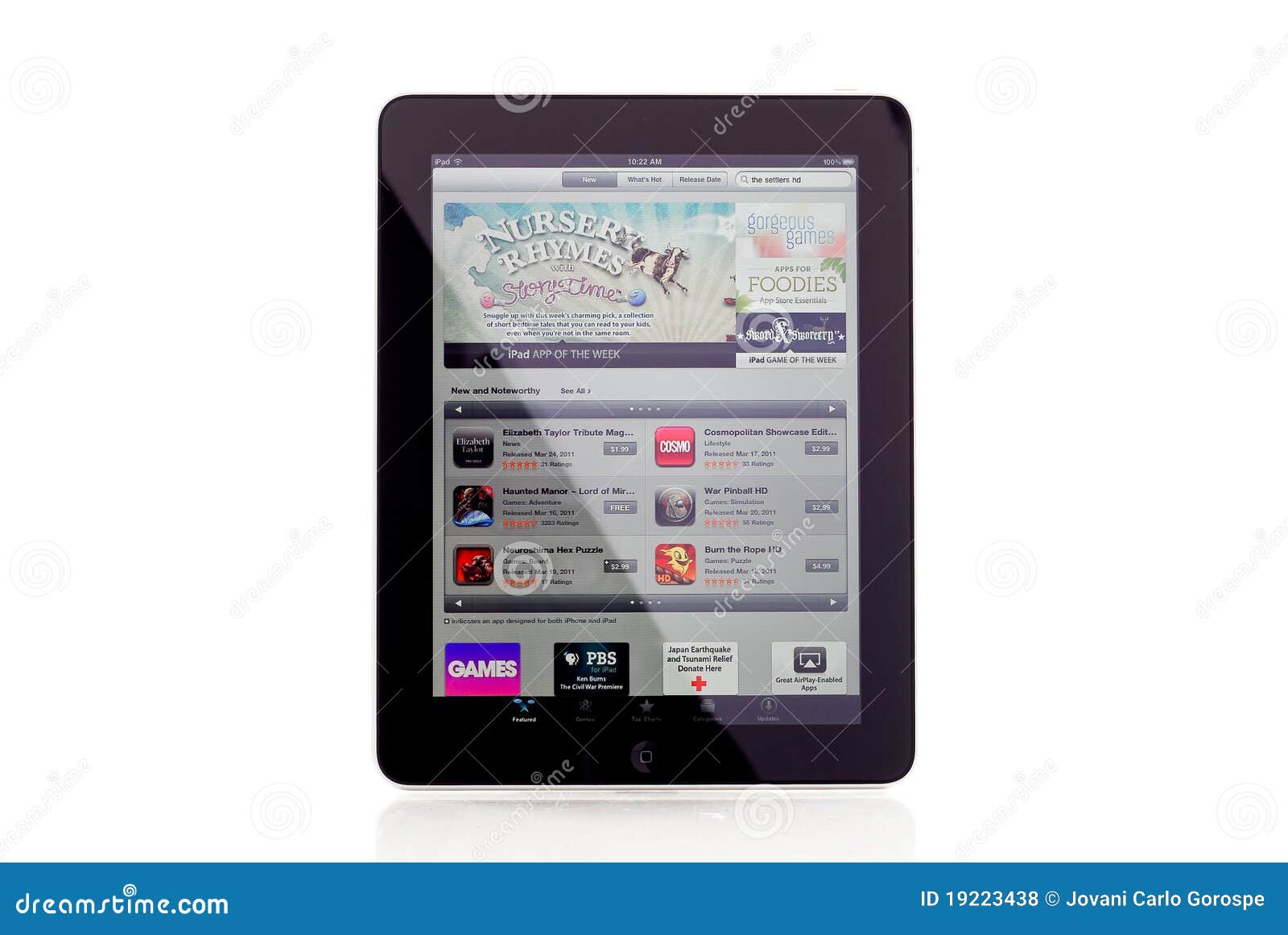Apple iPad App Store editorial stock photo. Image of cosmopolitan ...