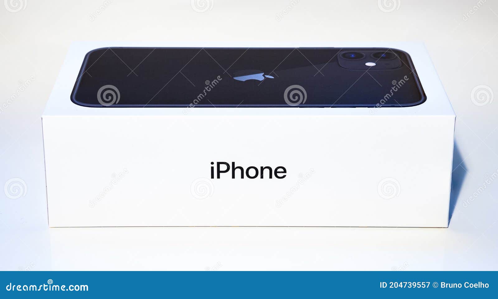Apple iPhone 11 Box editorial photography. Image of iphone - 204739557