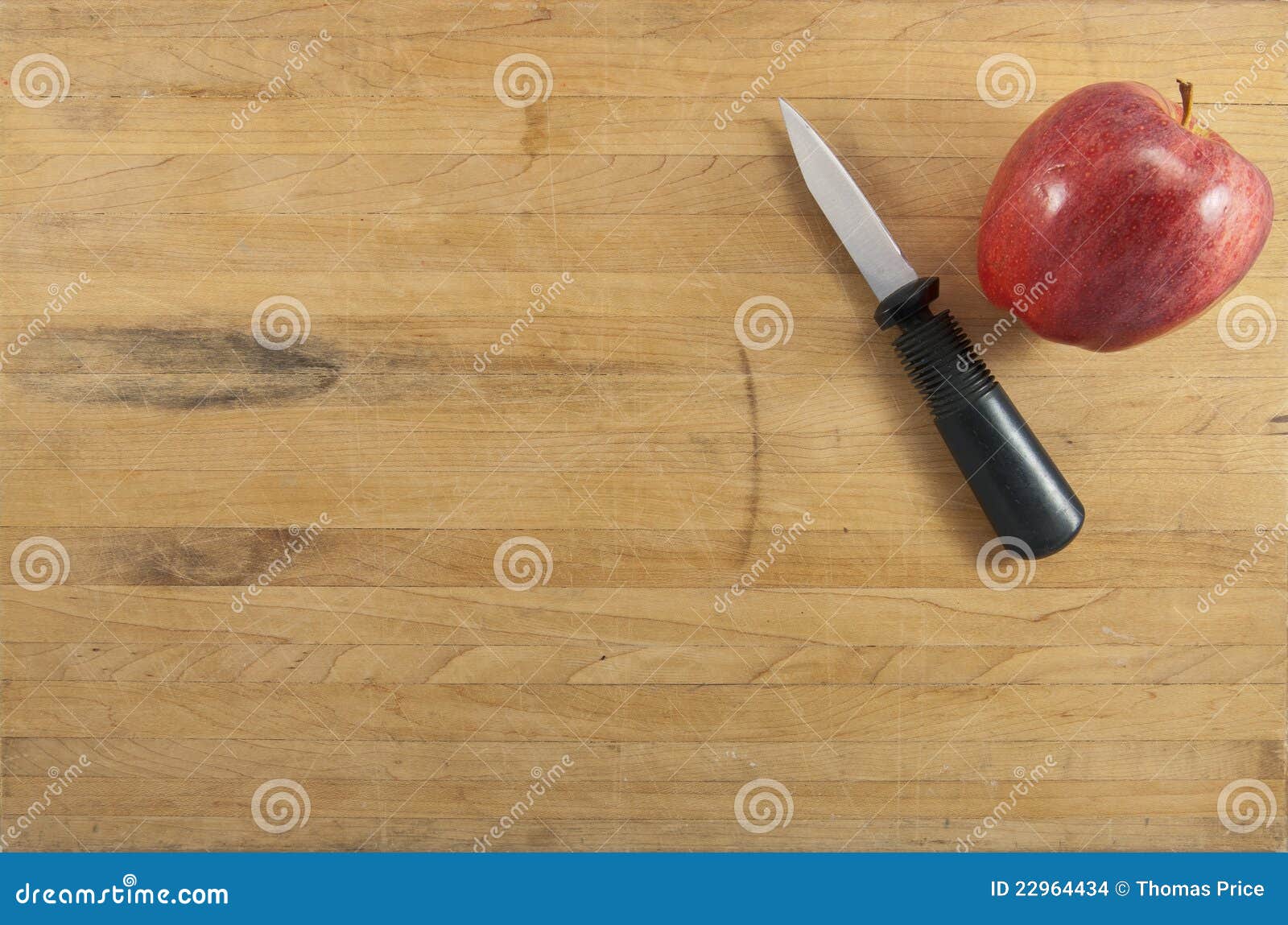 Apple and Knife on Cutting Board Stock Photo - Image of shape, fresh ...