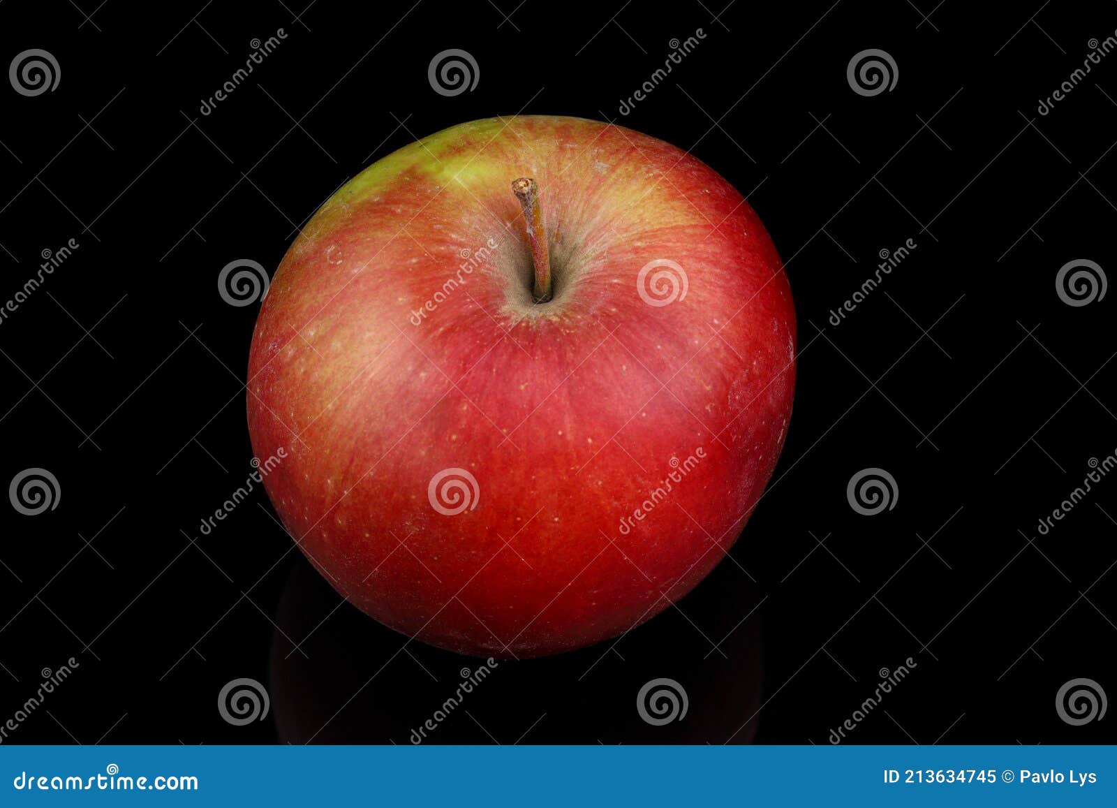 Apple Ligol is Red Black Background Stock Image - Image of dark, diet ...