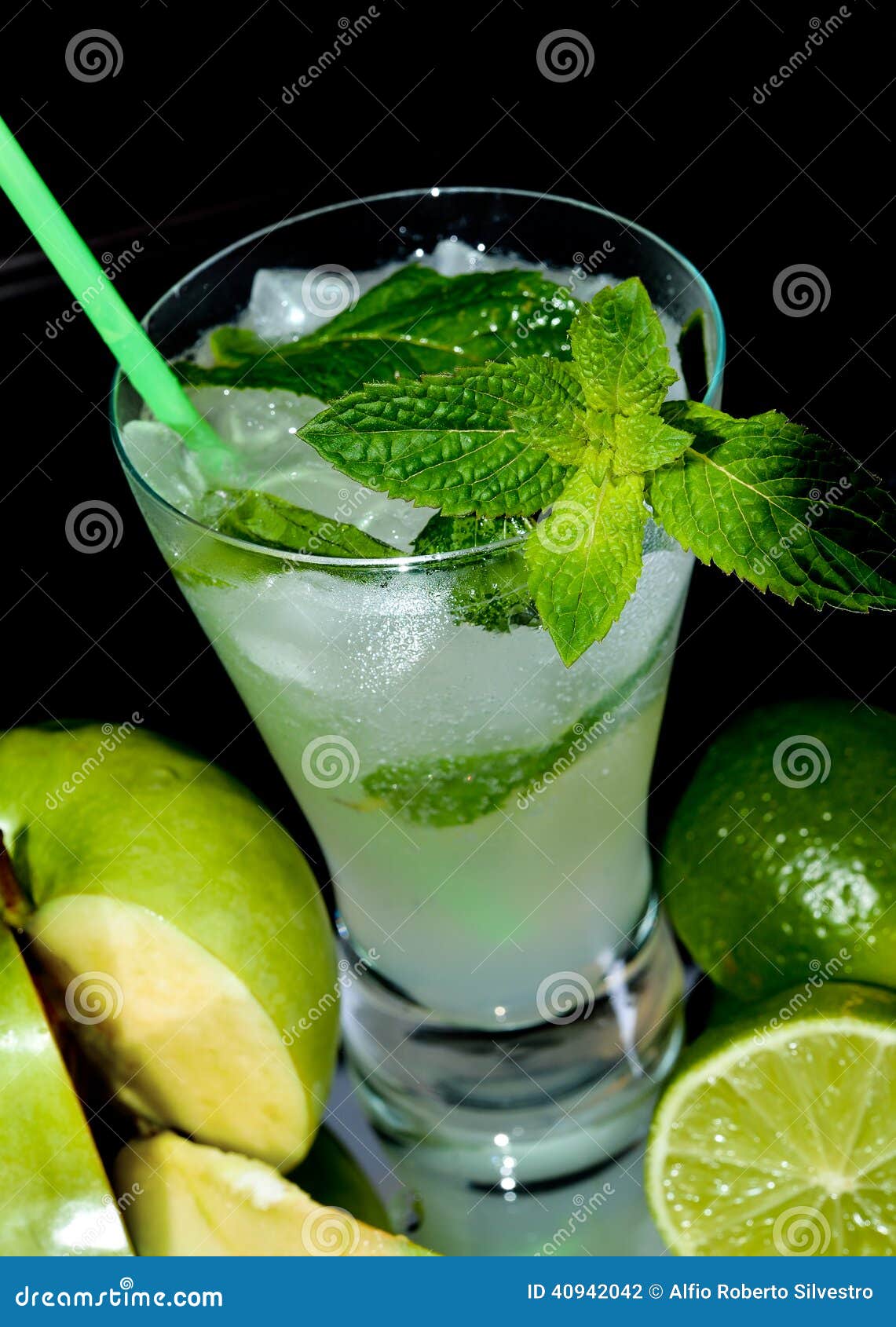 Apple mojito cocktail stock photo. Image of alcohol, green - 40942042