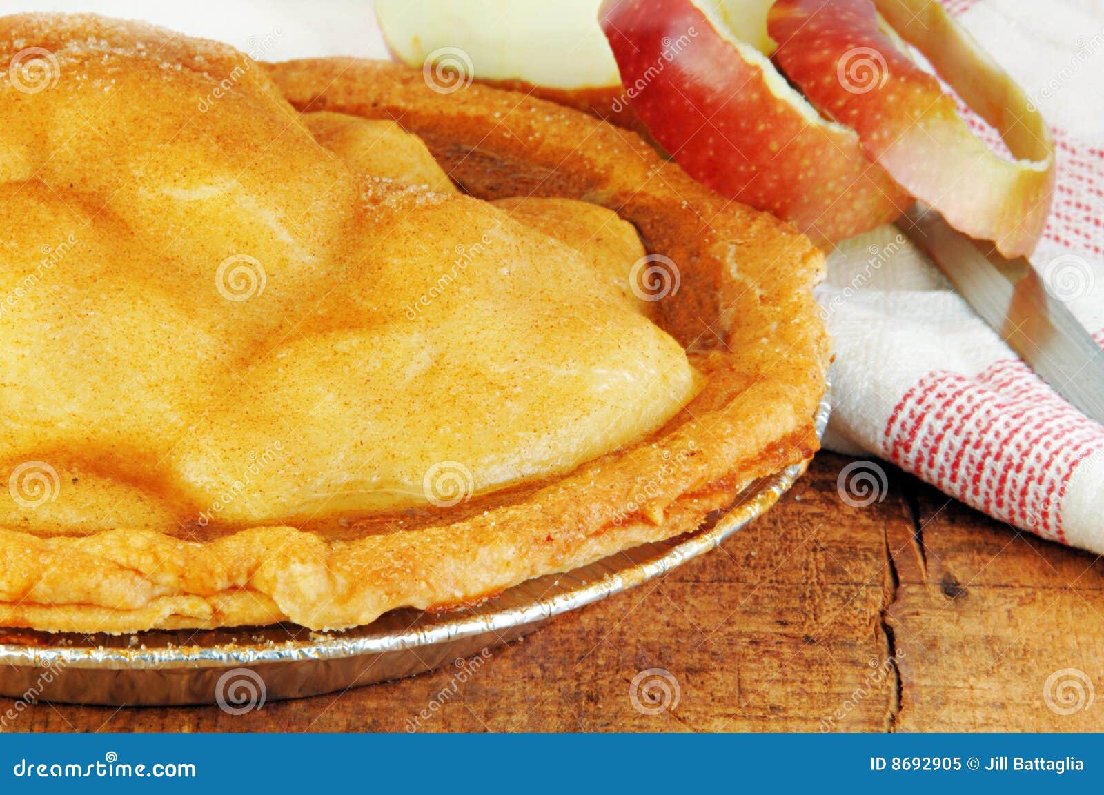 Apple Pie Fresh from the Oven Stock Image - Image of crust, peel: 8692905