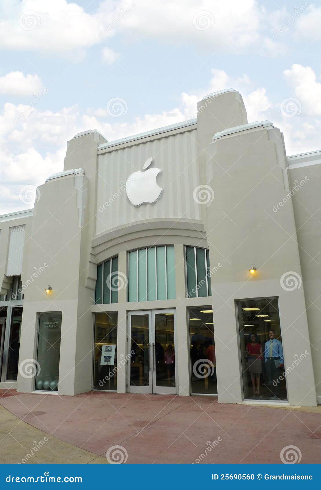 Apple store editorial image. Image of architecture, building - 25690560