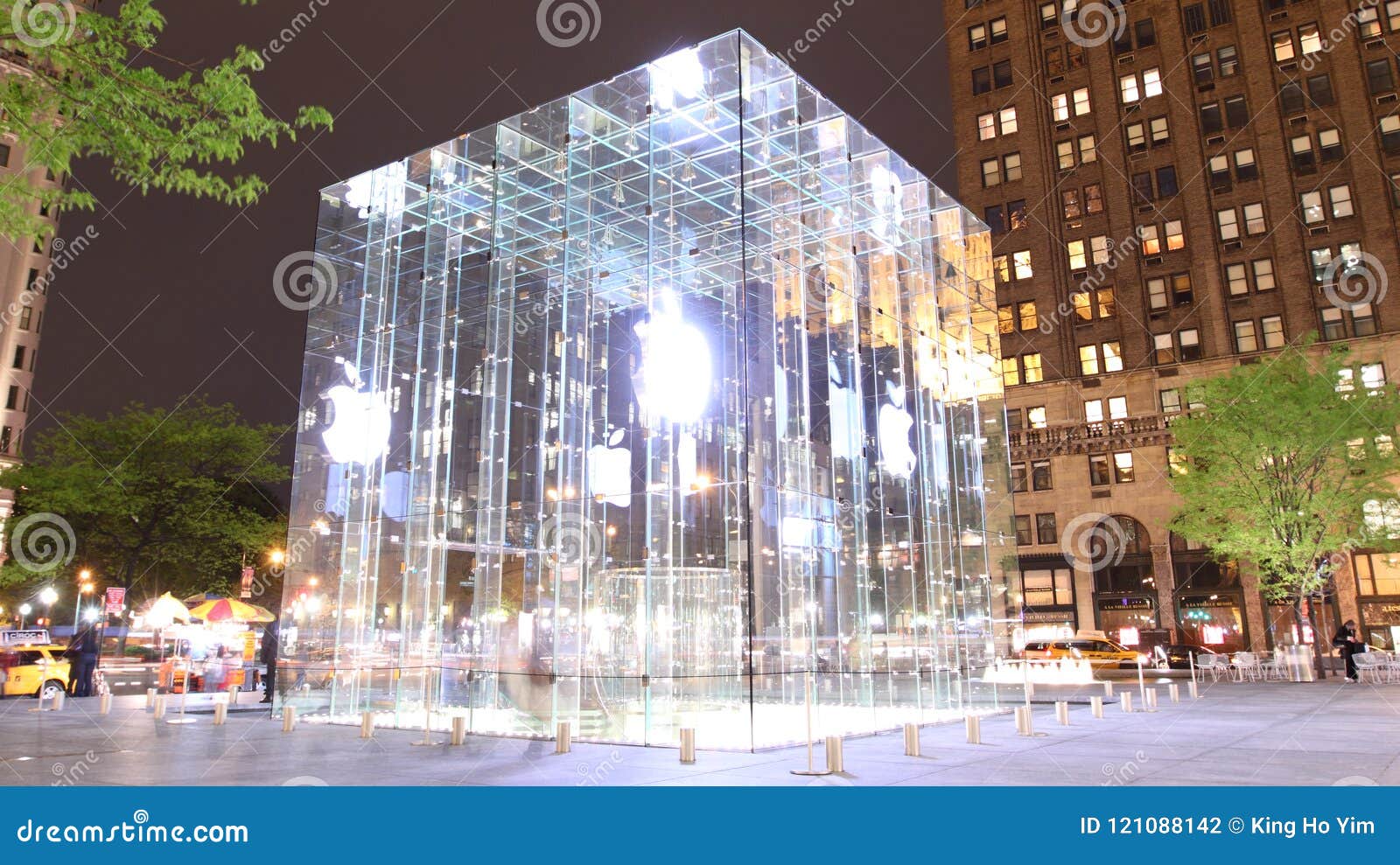 Apple store glass cube editorial photography. Image of jobs - 121088142 Apple store glass cube editorial photography. Image of jobs - 121088142