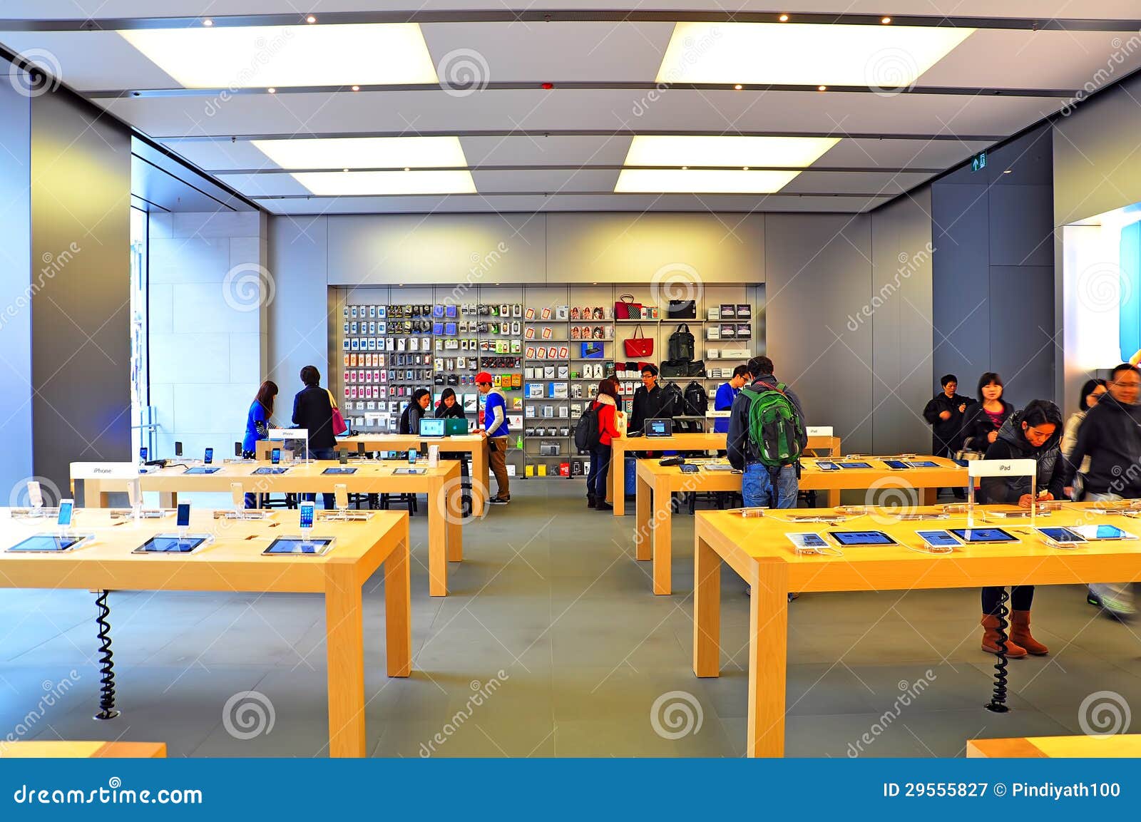 Apple store hong kong editorial photography. Image of customers - 29555827