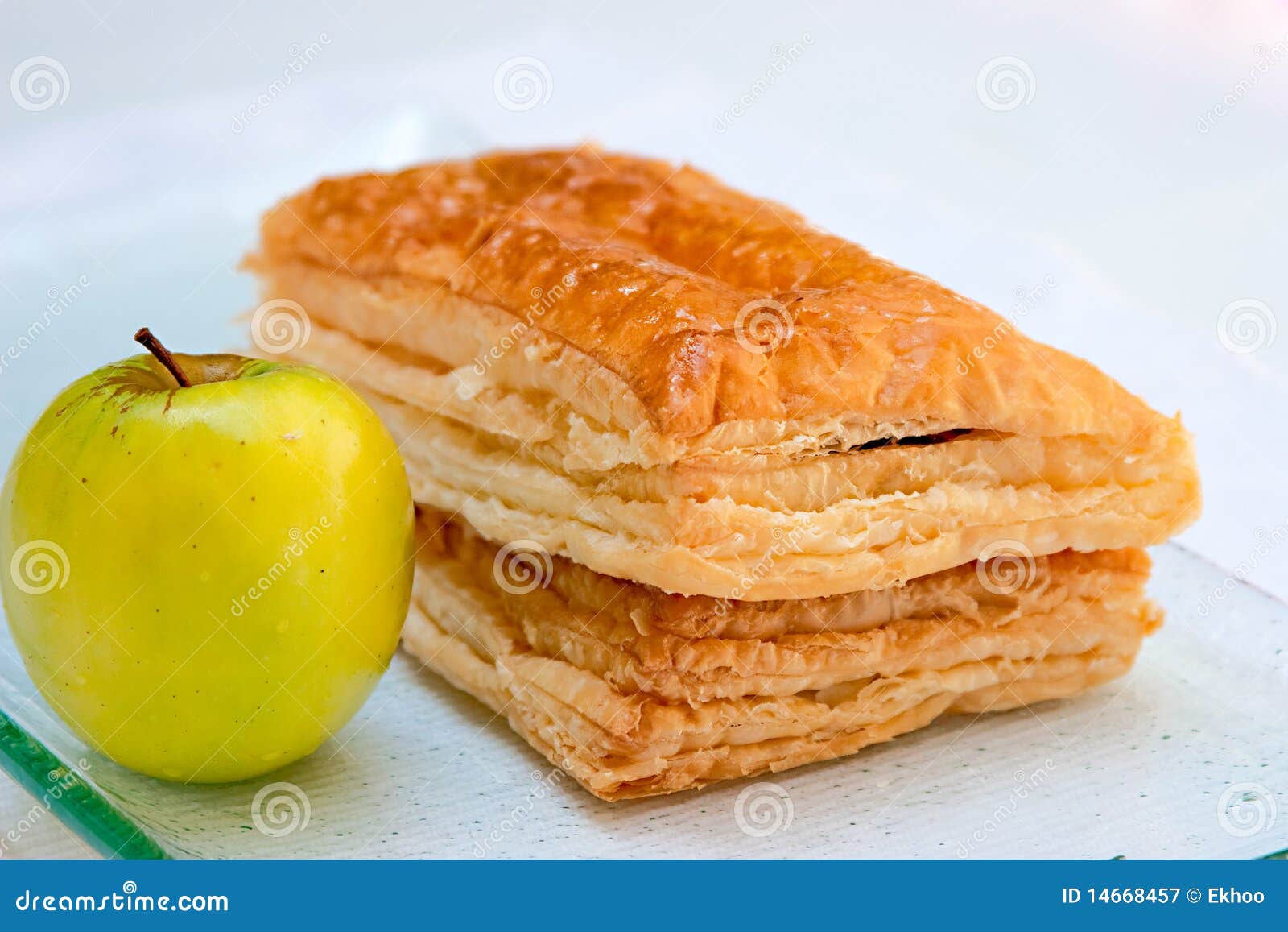 Apple strudel stock image. Image of sweet, snack, strudel - 14668457