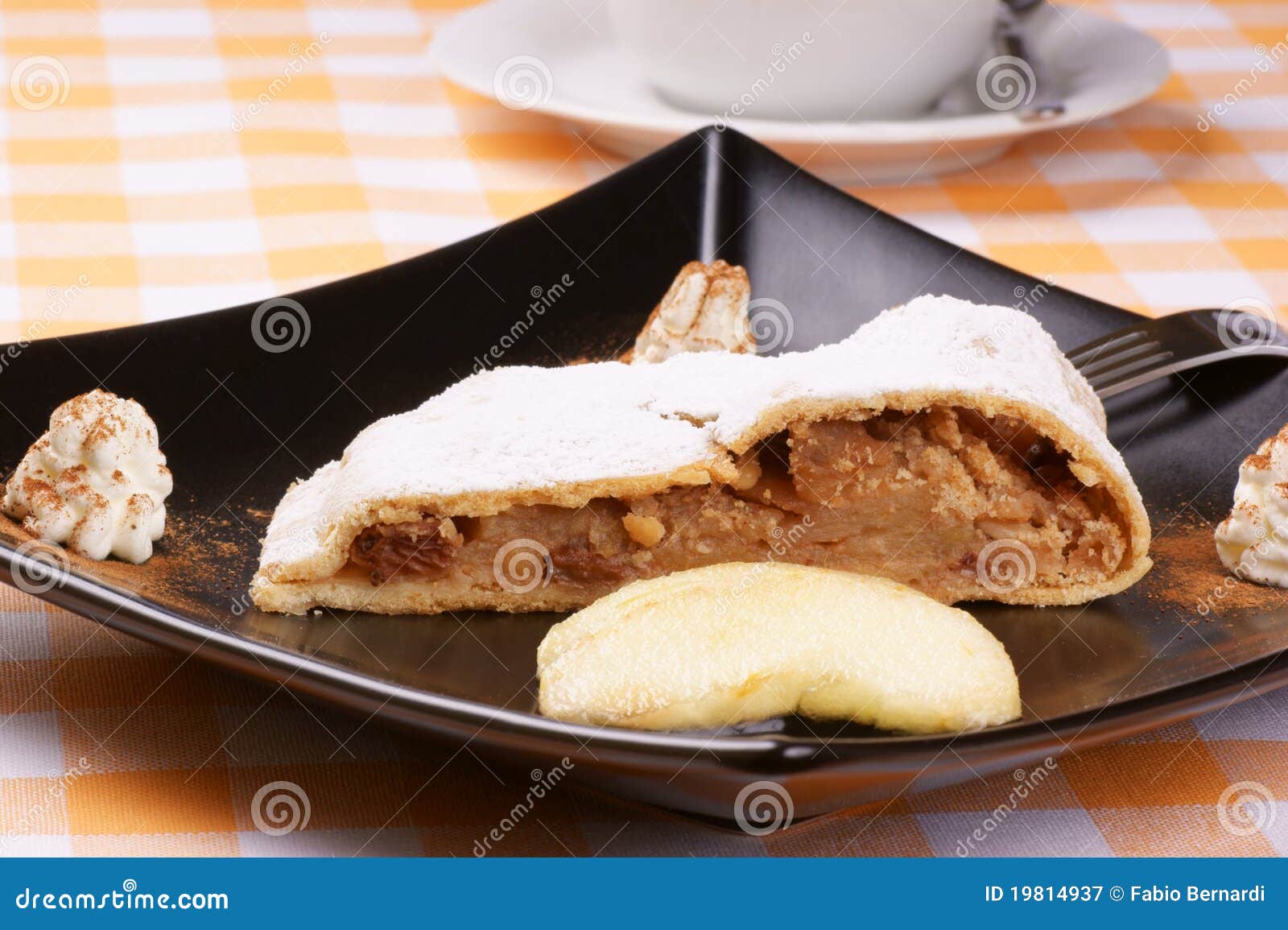 Apple strudel stock image. Image of luminosity, plate - 19814937