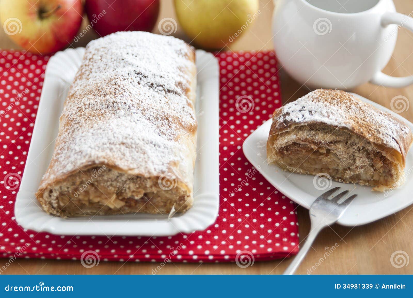 Apple Strudel stock image. Image of cook, austrian, cinnamon - 34981339