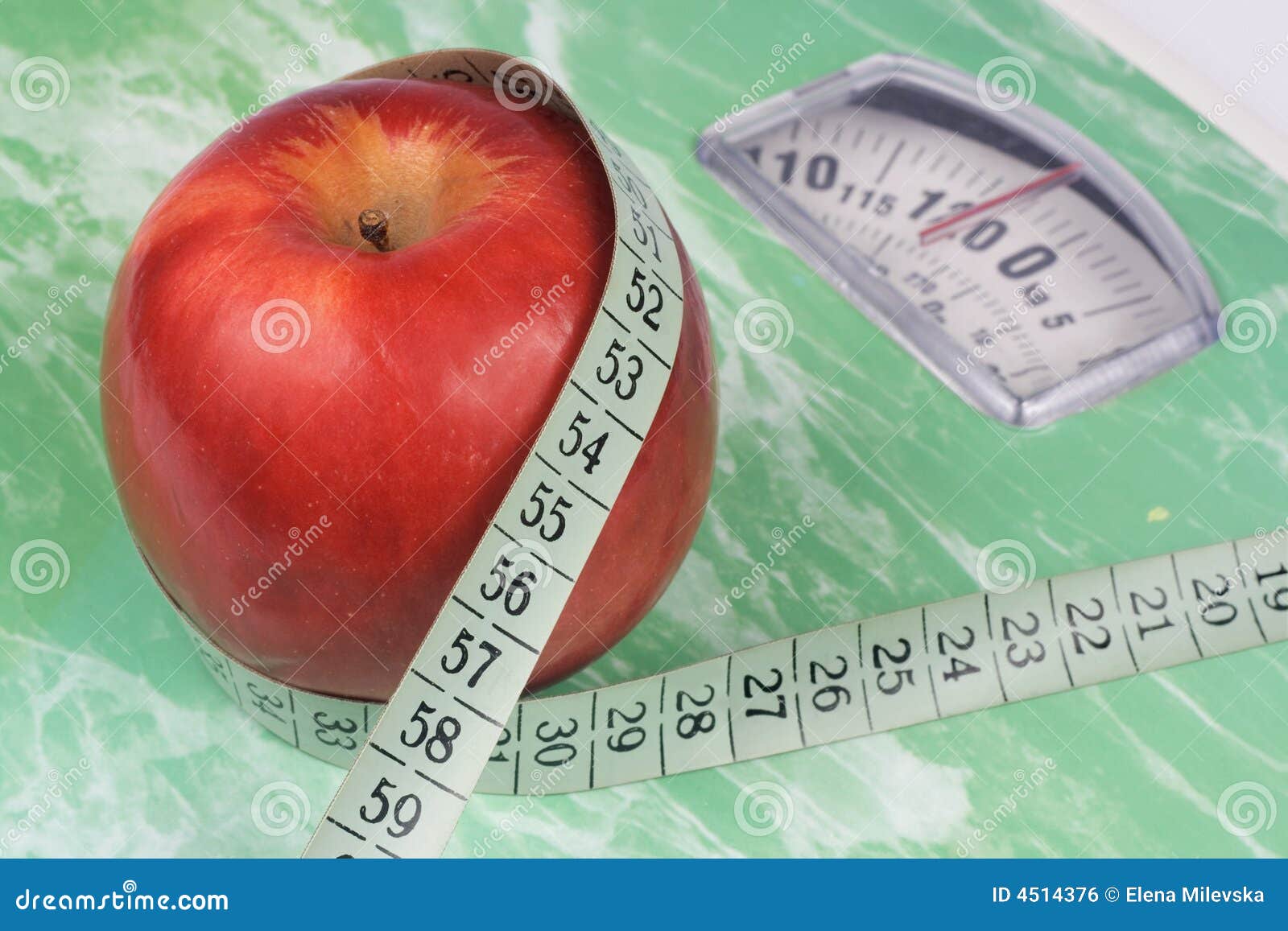 Apple, Tape Measure and Scale Stock Photo - Image of measurement, waist ...