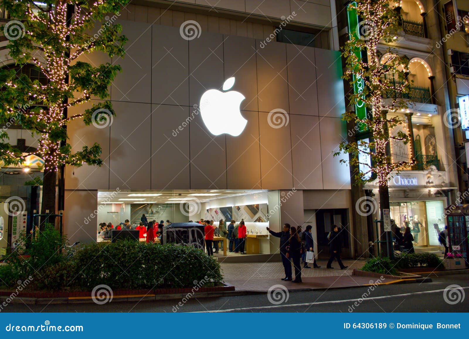 Apple-winkel in Shibuya redactionele stock afbeelding. Image of succes ...
