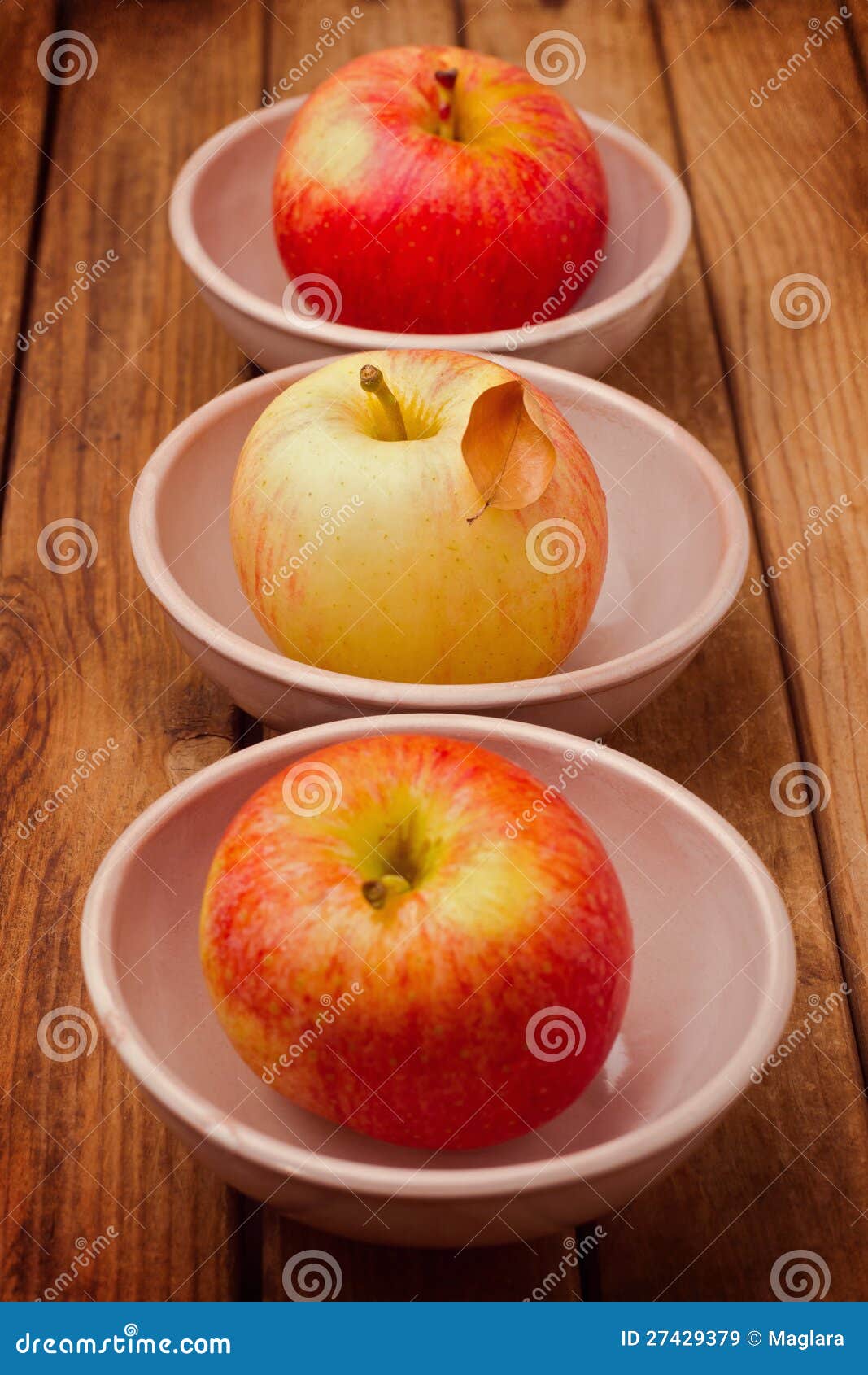 Apples in bowls stock image. Image of harvest, apple - 27429379