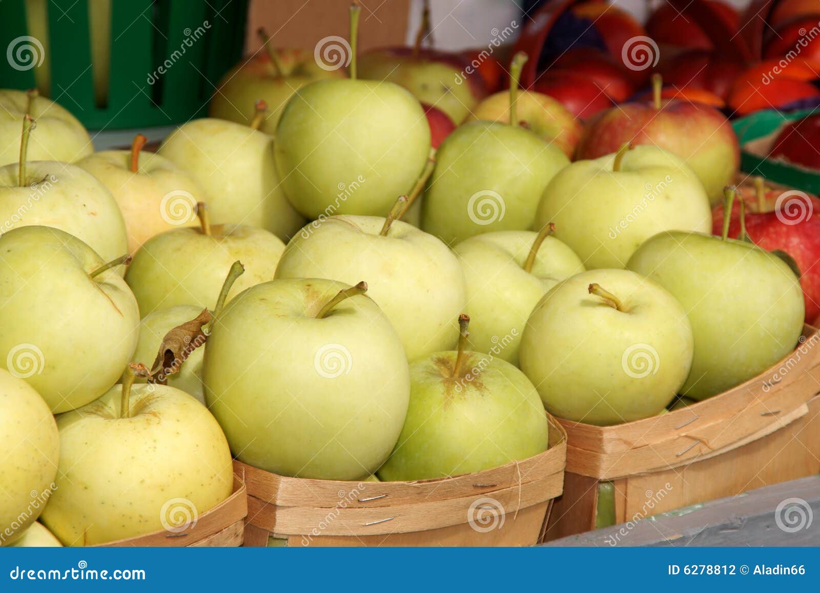 Apples at the market stock photo. Image of open, healthy - 6278812