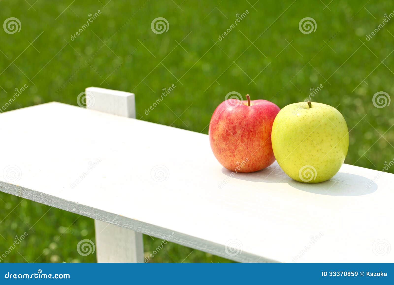 Apples, pairs, stock image. Image of health, likeness - 33370859