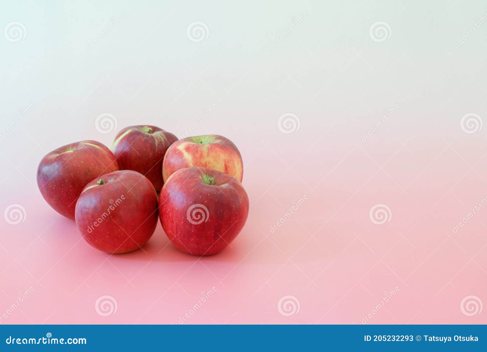 Apples in a Pink Background Stock Image - Image of dessert, pink: 205232293
