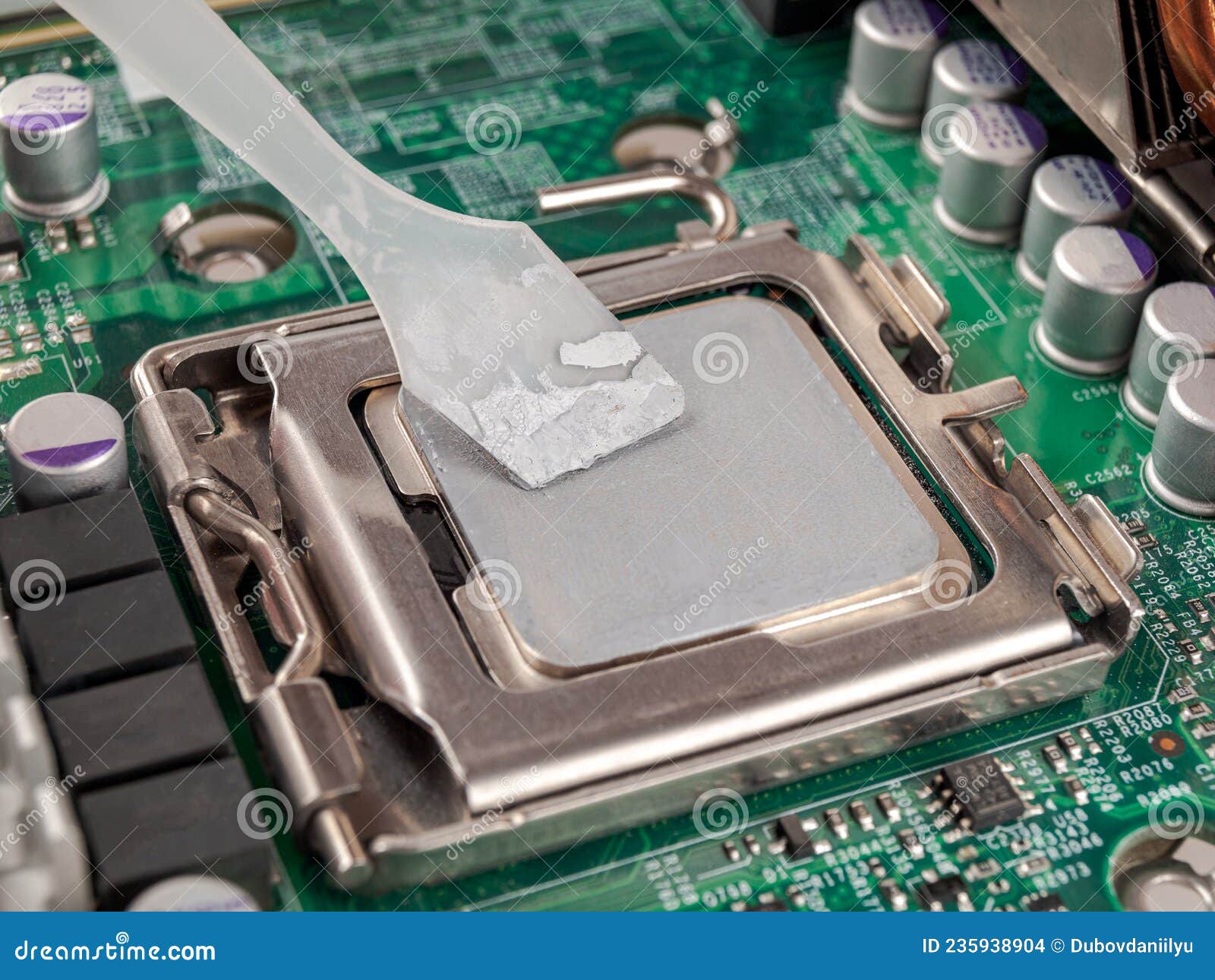 Application and Distribution of an Even Layer of Thermal Conductive ...