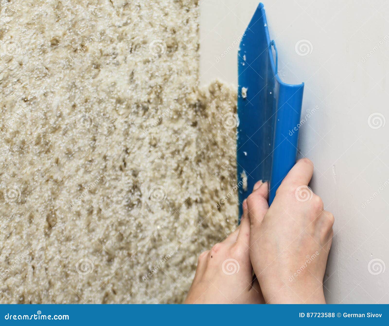 Application Of Liquid Wallpaper On The Interior Angles. Stock Photo ...