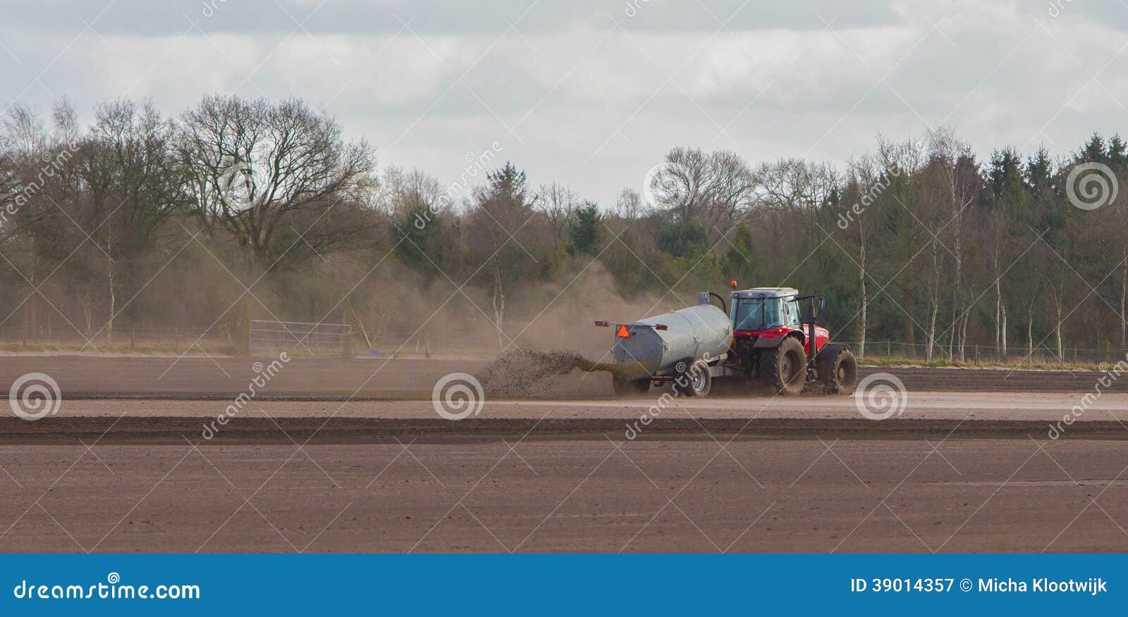 Application of Manure on Arable Stock Image - Image of grass, organic ...