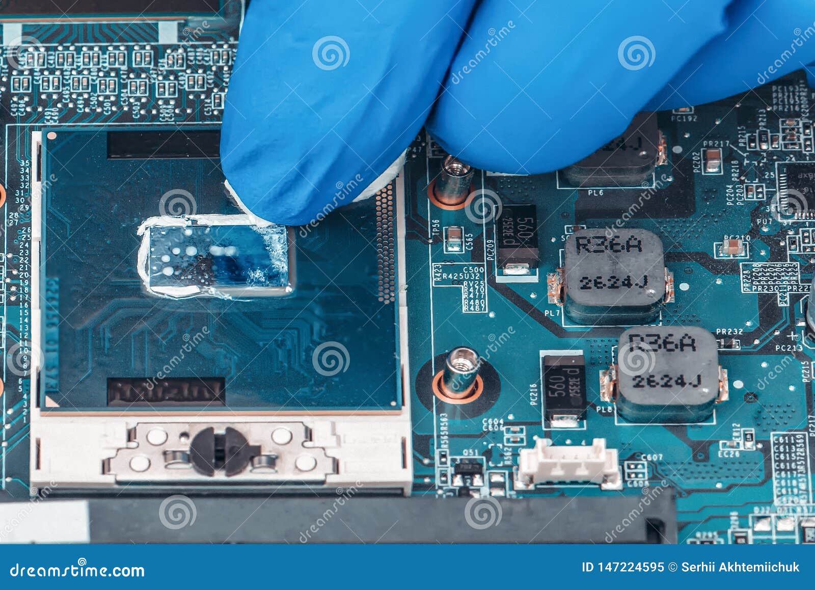 Application of Thermal Paste on the Laptop Processor Chip for High ...