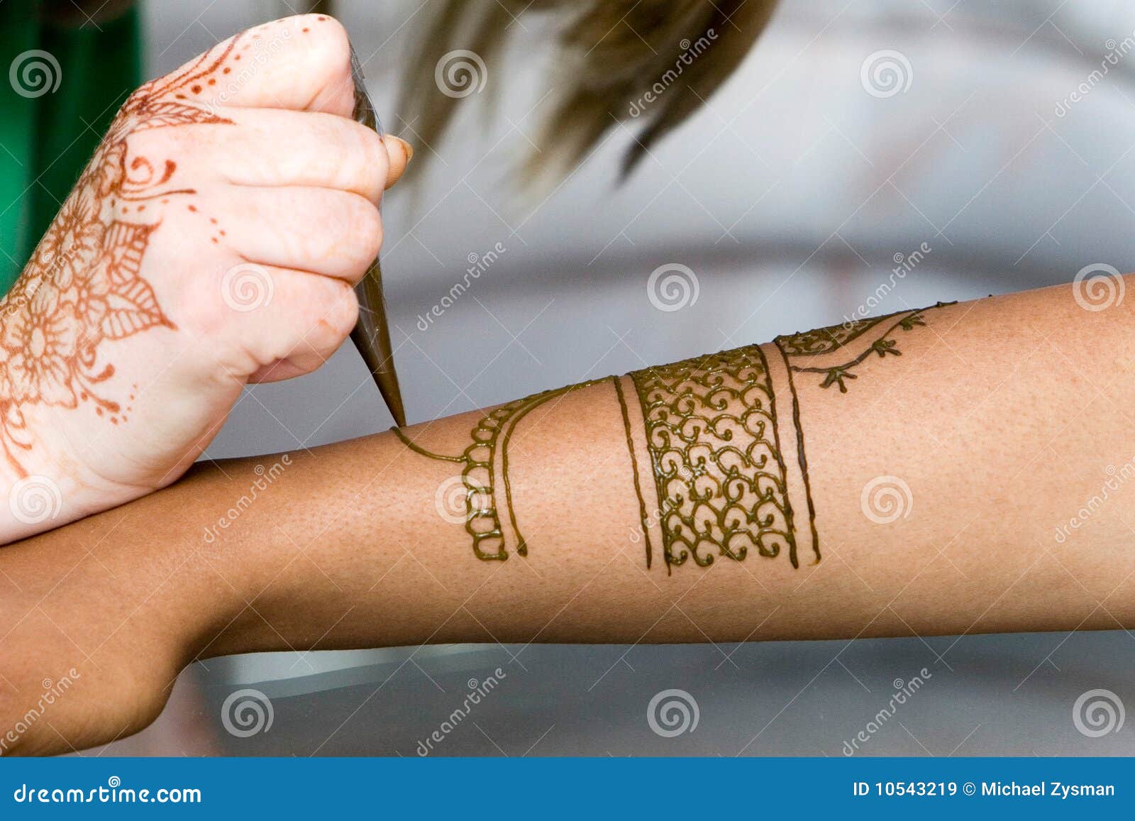 Applying Henna stock image. Image of spice, religion - 10543219