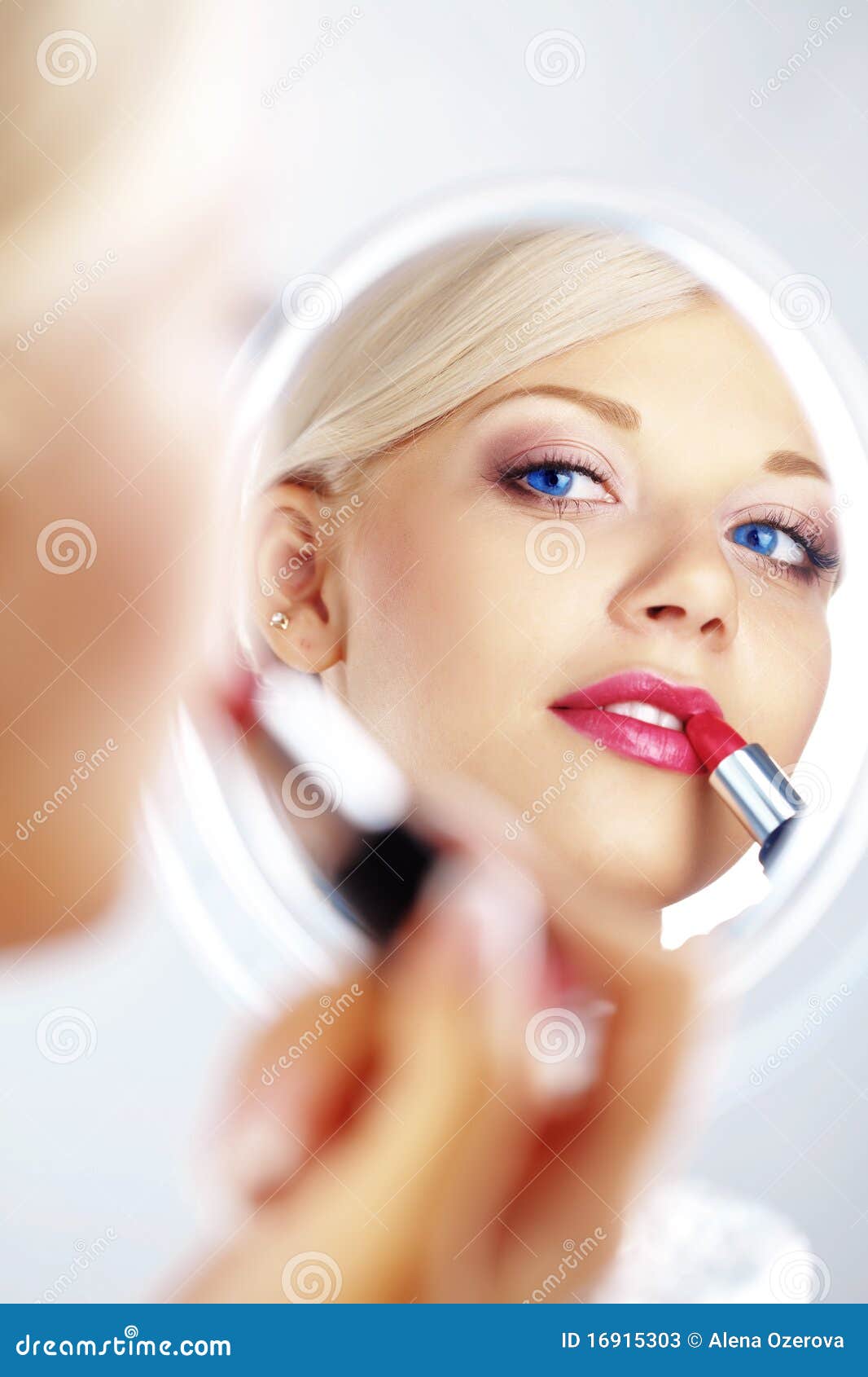 Applying lipstick stock image. Image of perfect, fashion - 16915303