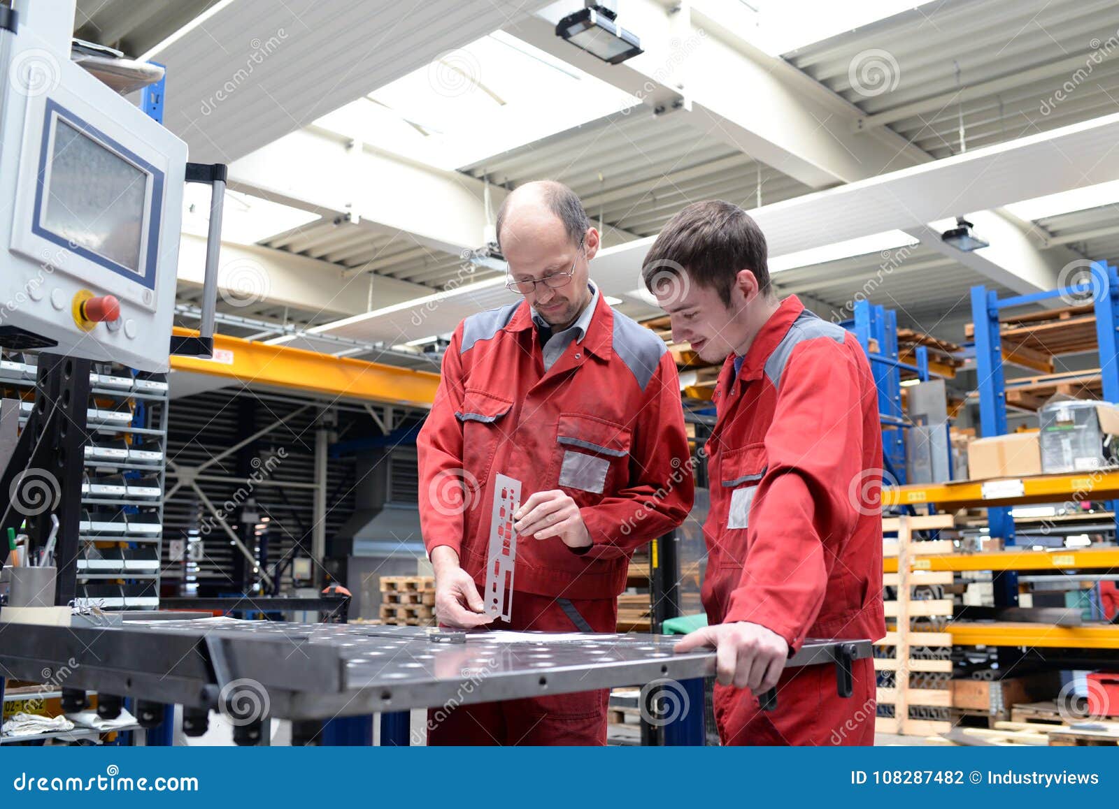 Apprentice and Trainer in a Metalworking Company - Apprenticeship in ...