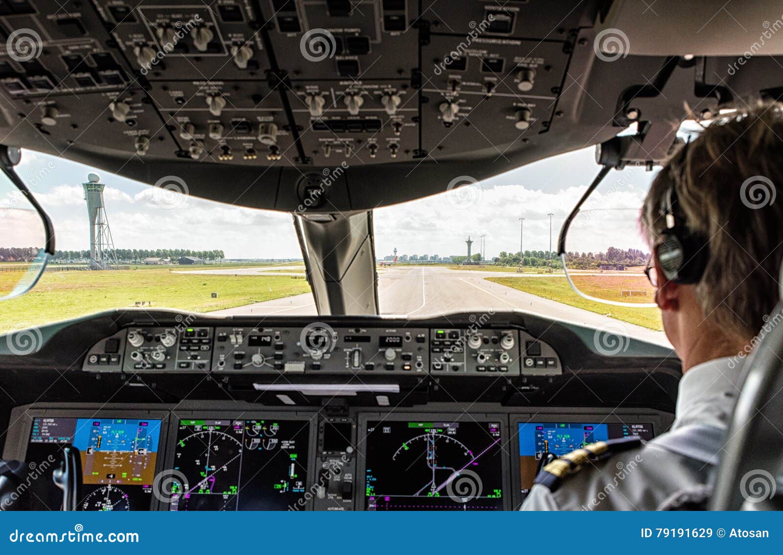 Approach stock image. Image of inflight, approach, cleared - 79191629