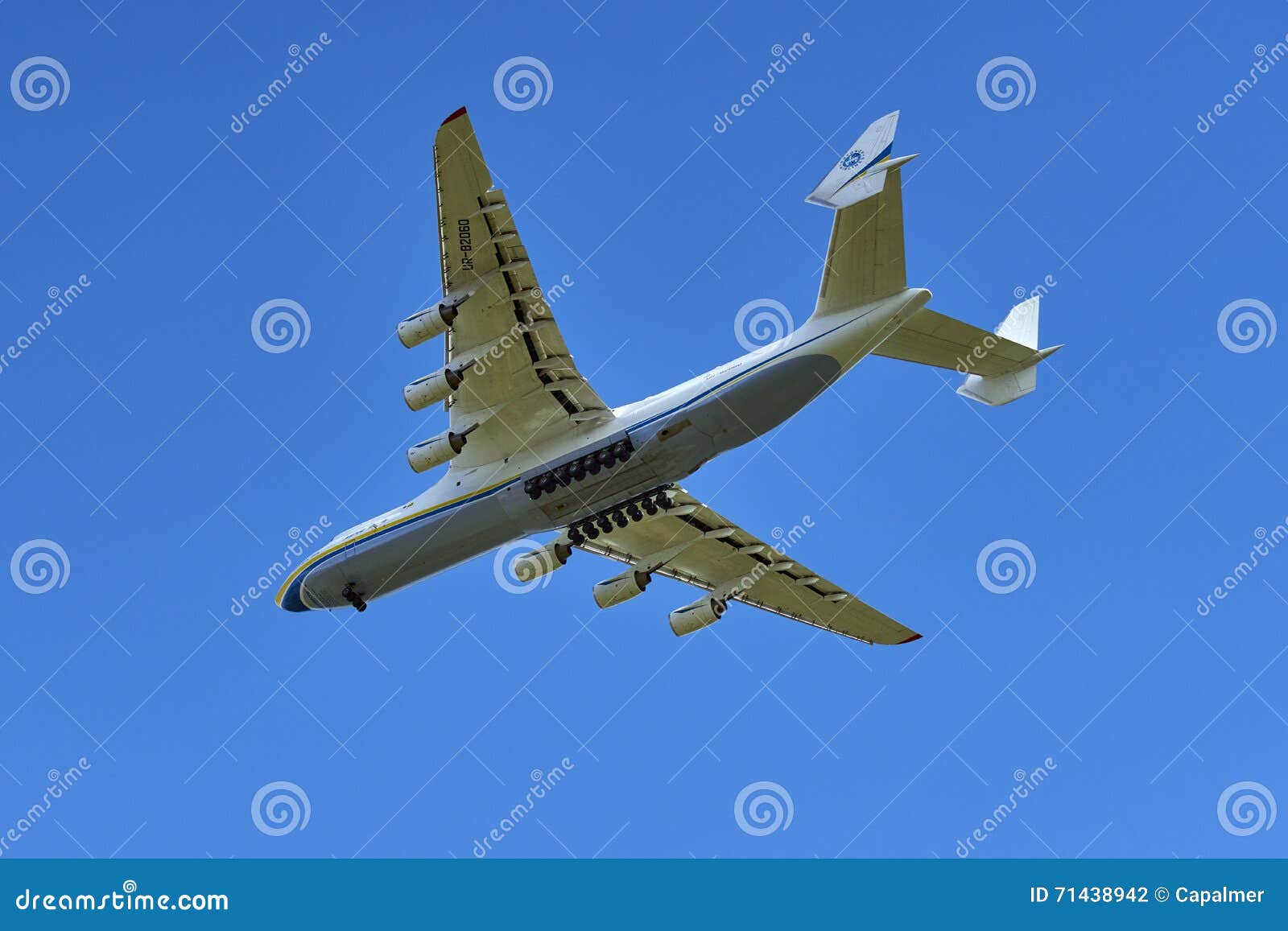 An-225 on Approach 2 editorial photography. Image of wing - 71438942