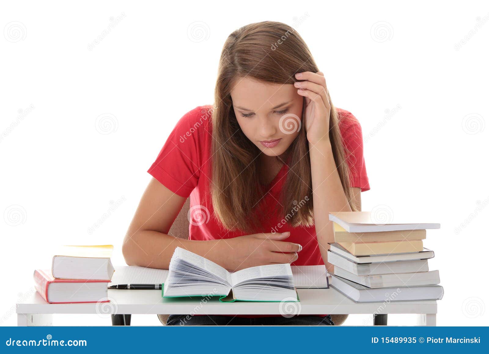 Aprendizaje Adolescente De La Muchacha Imagen de archivo - Imagen de ...