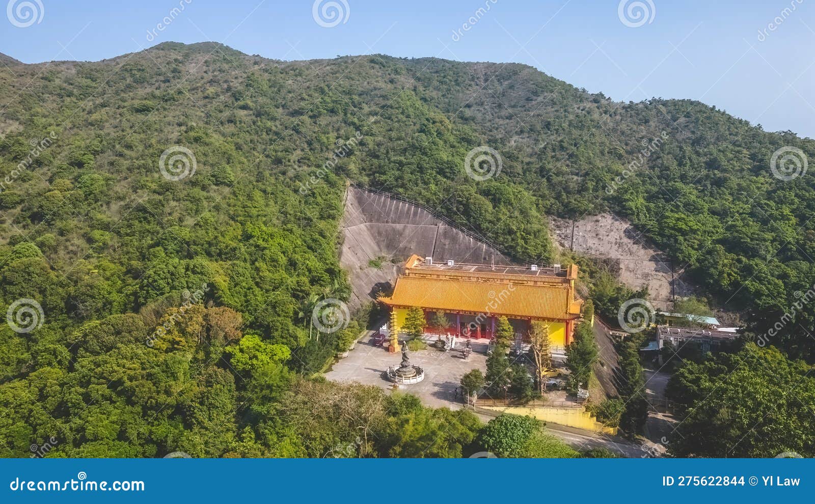 16 April 2023 Cham Shan Buddhist Temple at Hong Kong Editorial Stock ...