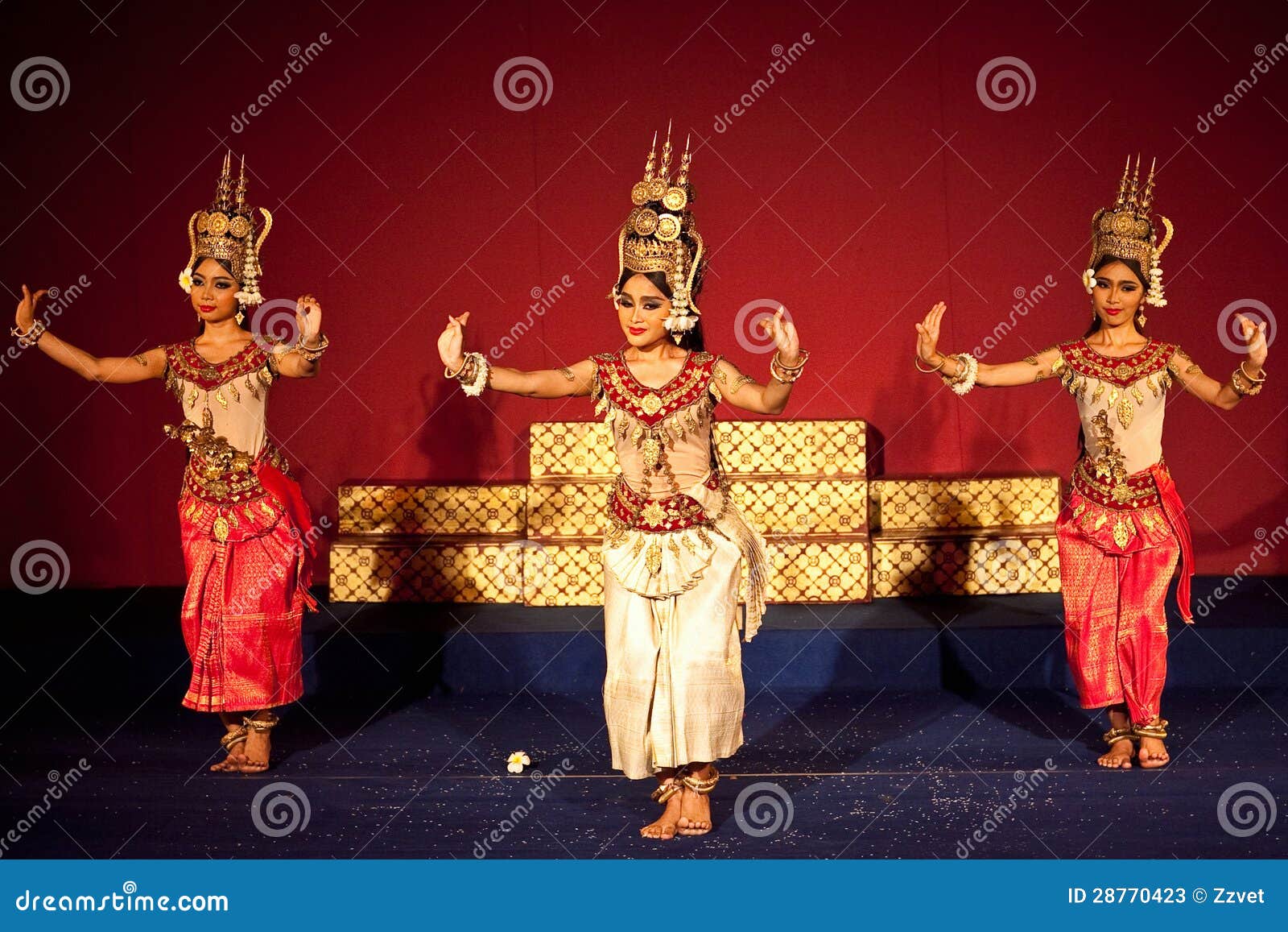 Apsara Dance, Cambodia editorial stock photo. Image of asia - 28770423