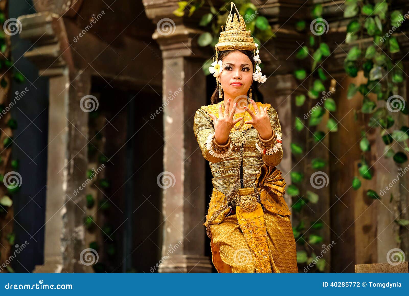 Apsara dance editorial photography. Image of taniec, kambodafrac14 ...