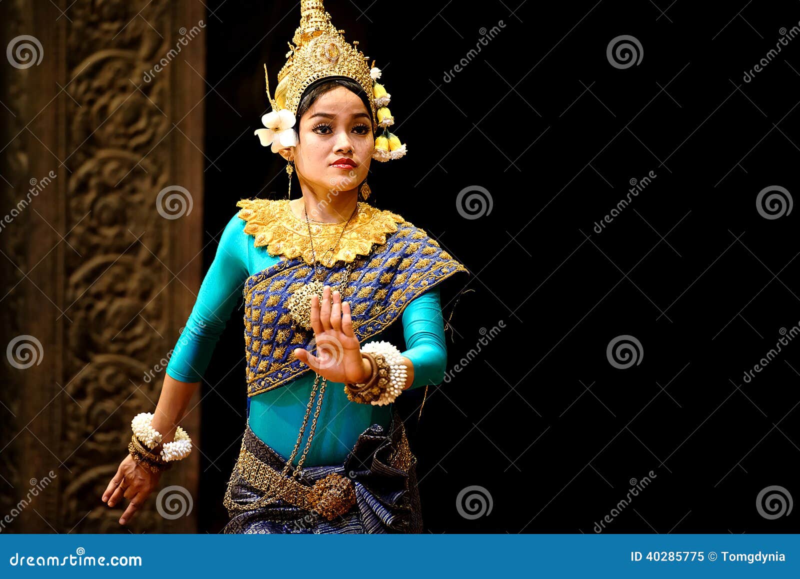 Apsara dance editorial image. Image of taniec, reap, dancer - 40285775
